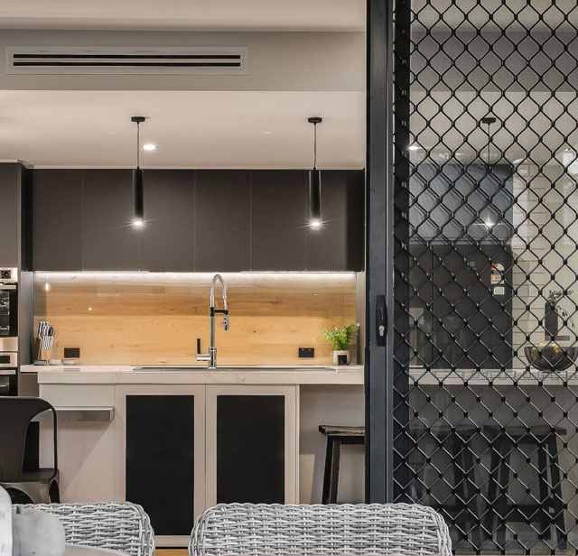 Home - Pro Blinds & Shutters